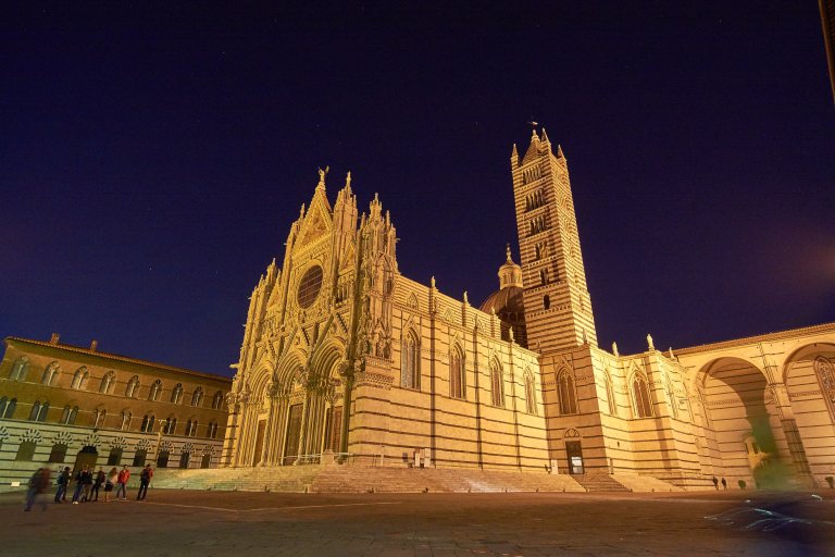 Siena at night – Peaceful and jaw droppingly beautiful – yogictravel
