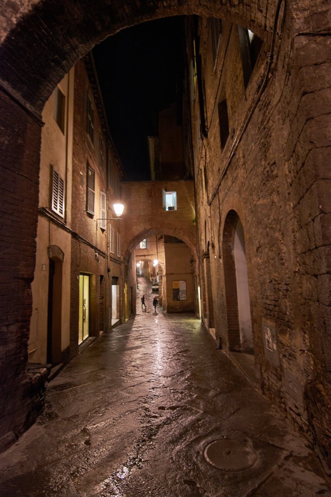 Siena at night – Peaceful and jaw droppingly beautiful – yogictravel